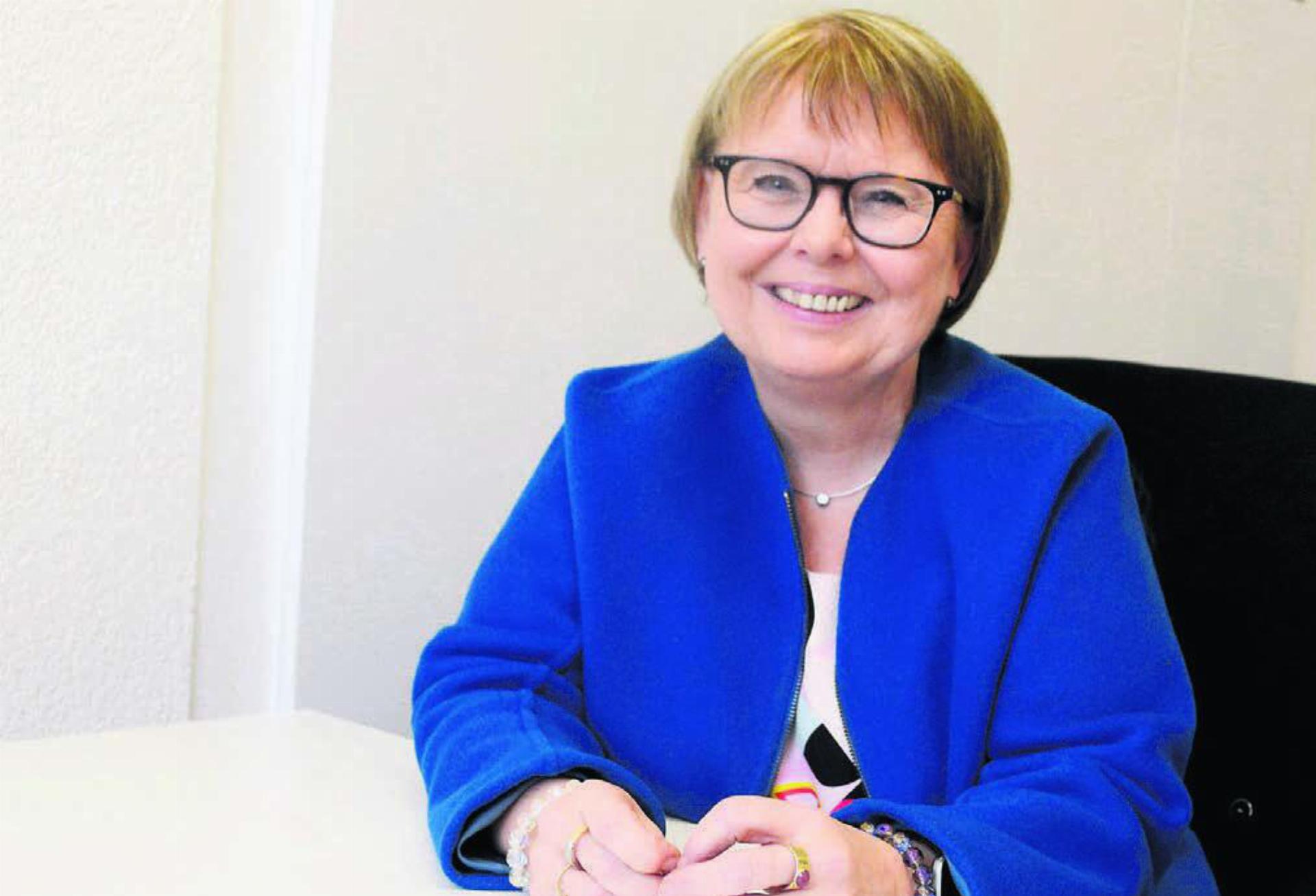 Ihr Ziel war es, Frauenorganisationen bekannter zu machen und den ...