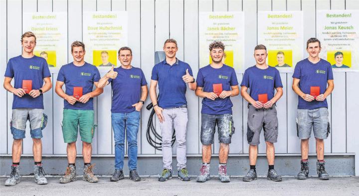 Hufschmid Gartenbau gratuliert zum Lehrabschluss